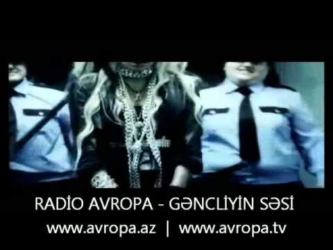 Roya Ayxan hebs olunarken