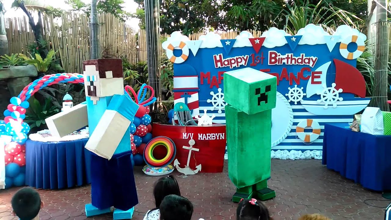 RealFun Party Steve and Creeper Mascots Intermission Dance Number - YouTube