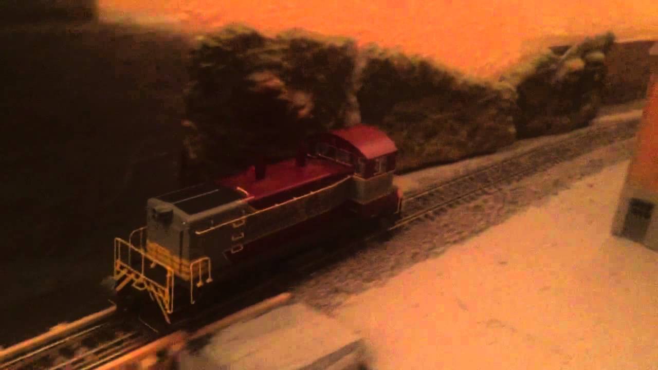 EMD SW1200 (3) - YouTube