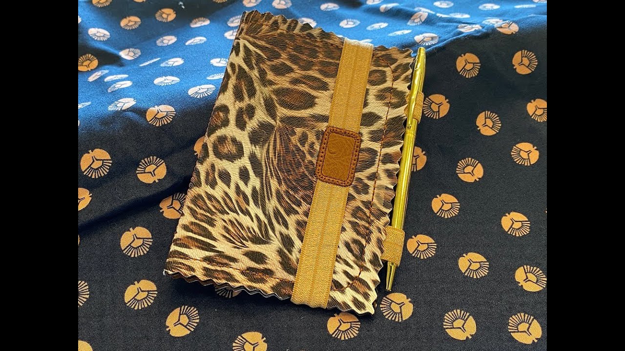 Mini notebook Cover In The Hoop! - YouTube