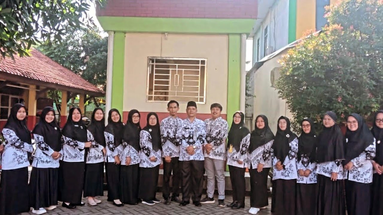 Upacara HUT PGRI Ke-79 dan Hari Guru Nasional SDN Pagedangan I Kec ...