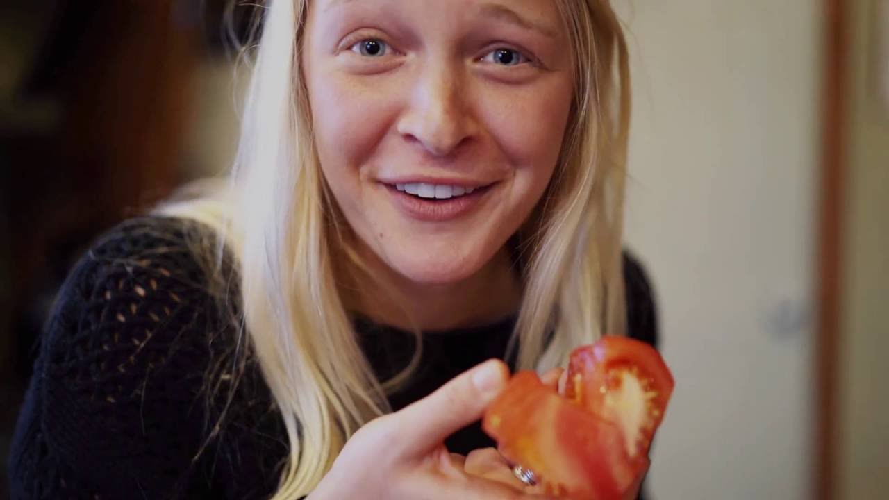 Betty & Bonny cook tacos - YouTube