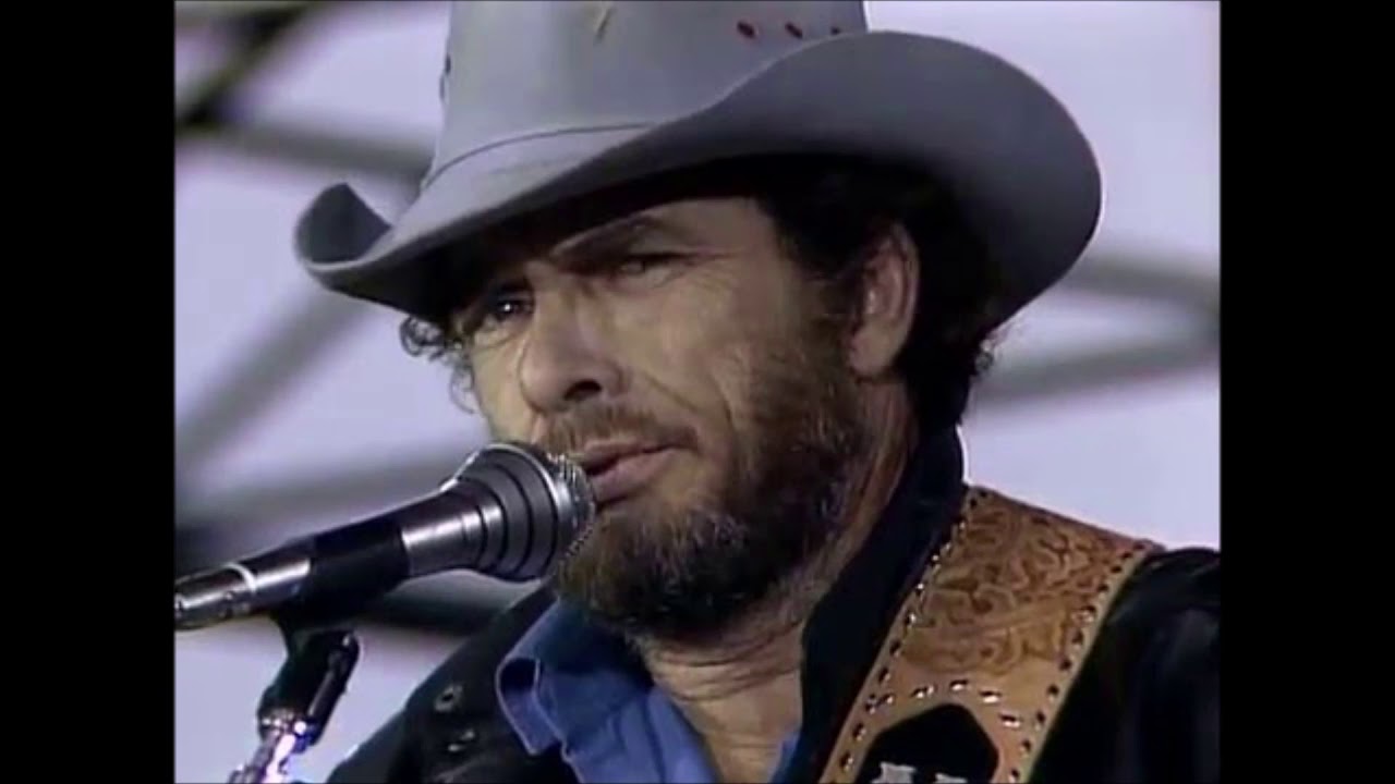 ERIC STRICKLAND BARROOM COUNTRY SONG - YouTube