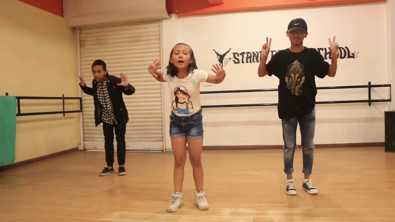 #Hip hop #Class #routine/Y-Stand Dance School - YouTube
