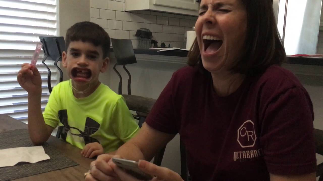 First-timers at Lipless Mouth Game - Asher - Round 3 - YouTube