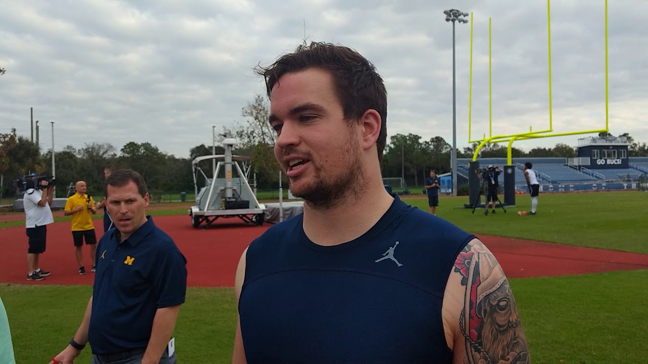 Henry Poggi pre Outback Bowl - YouTube