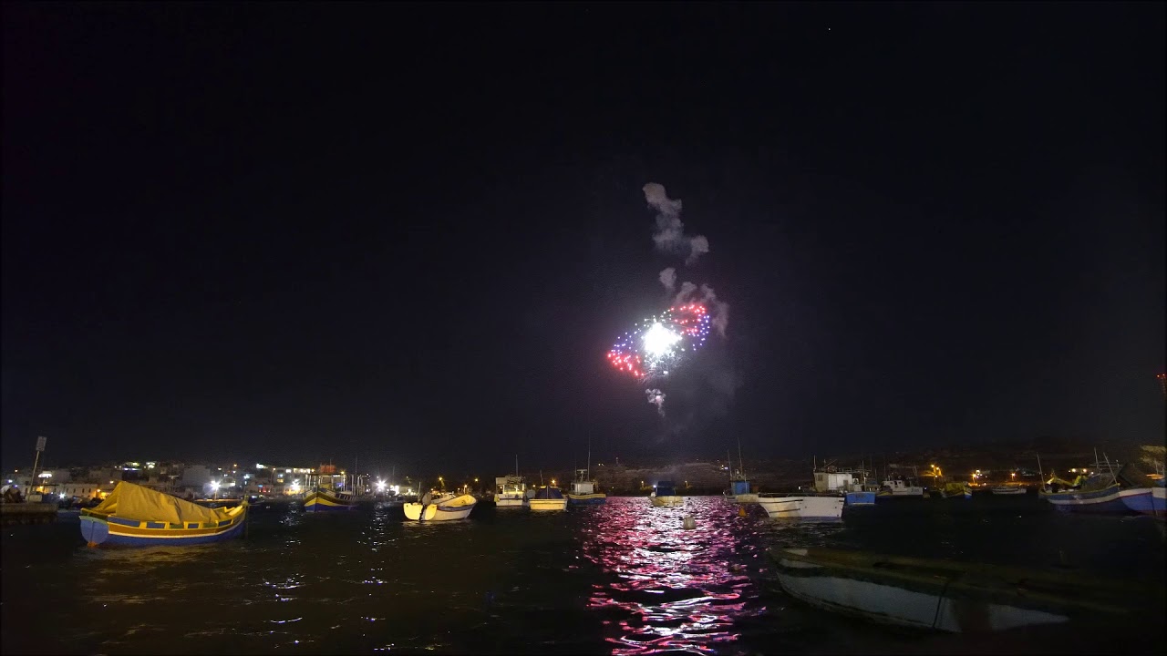 Traditional Fireworks Beraq, Murtali Tal Kulur, Malta Marsaxlokk - YouTube