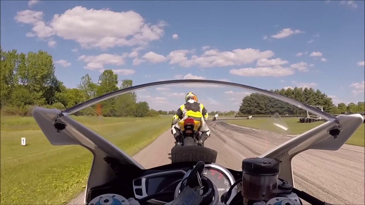 Blackhawk Farms Raceway 2017 - 2015 Daytona 675R - YouTube