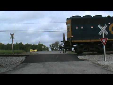 CSX 6144 leads CSX A741-29 in Palmetto, GA - YouTube