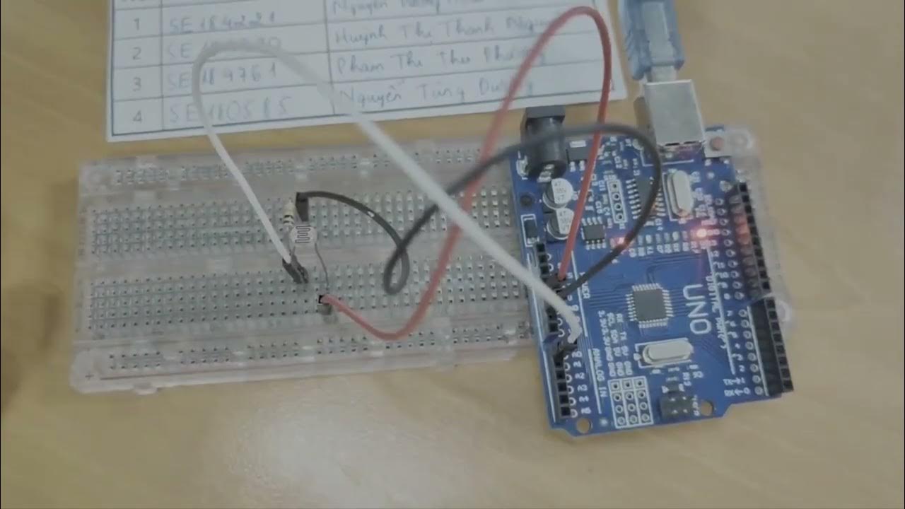 Slot4_Photoresistor_Analog_Input iot102t SE1839 - YouTube