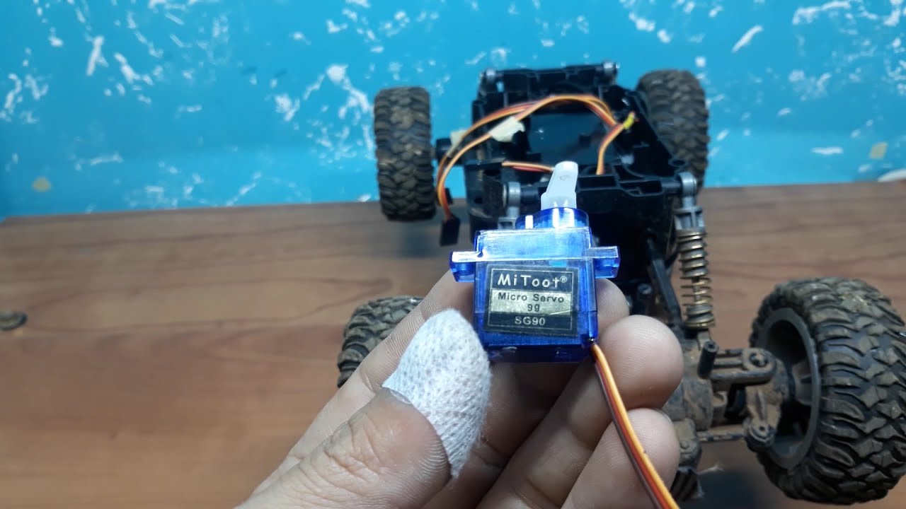 Test steering with micro servo SG90 - YouTube