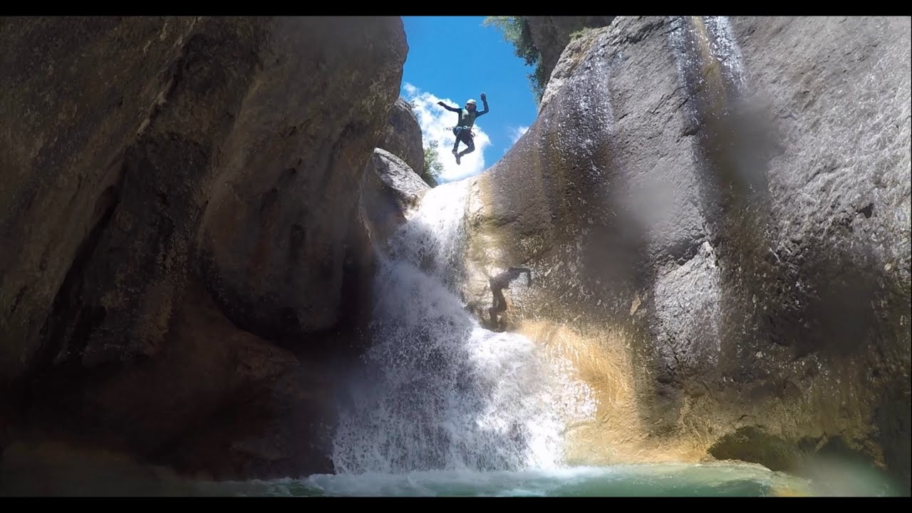DESCENSO BARRANCO MASCUN . GUARA. CANYONING. - YouTube