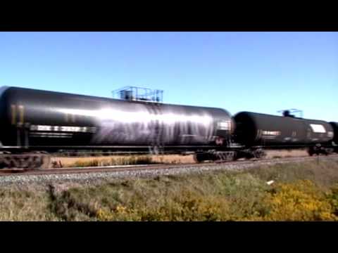 CP 667 Ethanol Unit train on sept 20,2010.mov - YouTube
