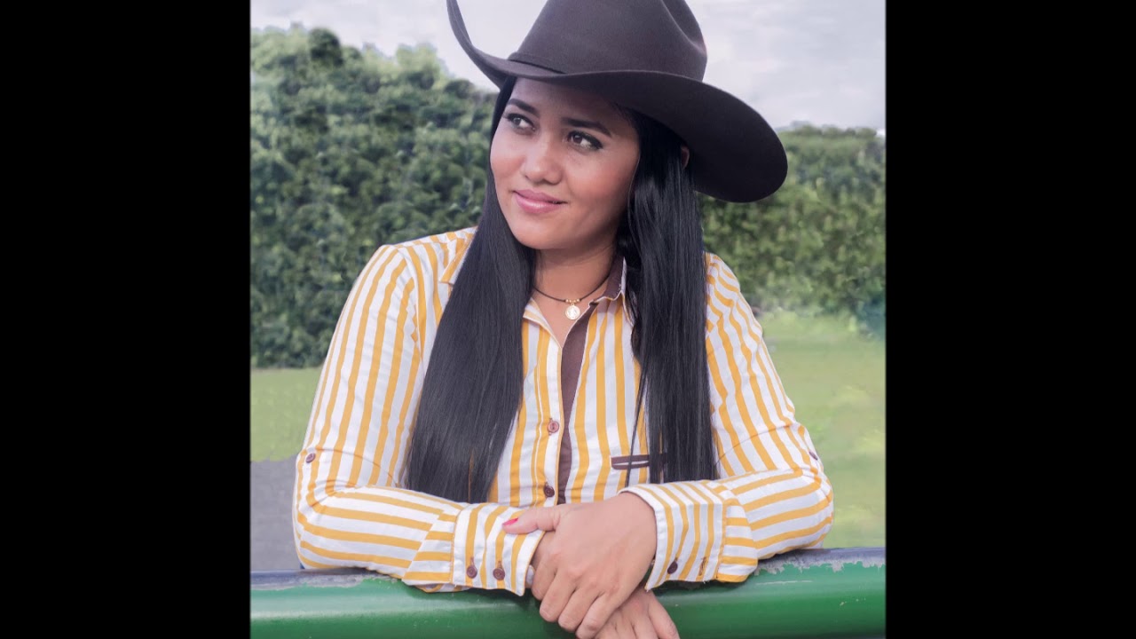 Angelica Tobar...CAPRICHO DE AMOR - YouTube