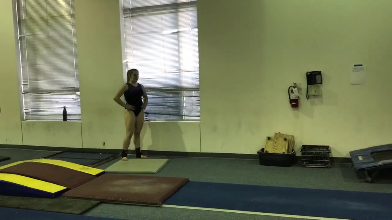 Yurchenko tuck half progression - YouTube