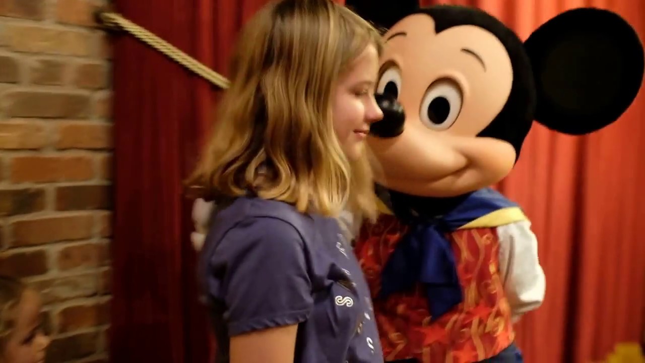 Talking Mickey Mouse at Magic Kingdom - YouTube