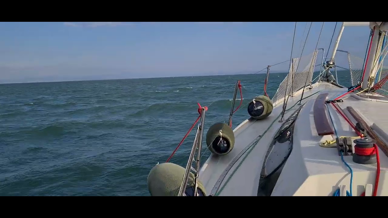 Andatura di bolina con vento di Bora - YouTube