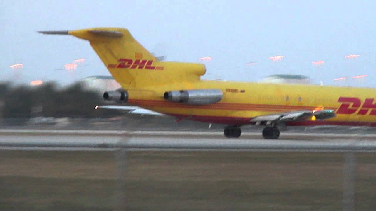 Boeing 727 200 DHL Vensecar - YouTube