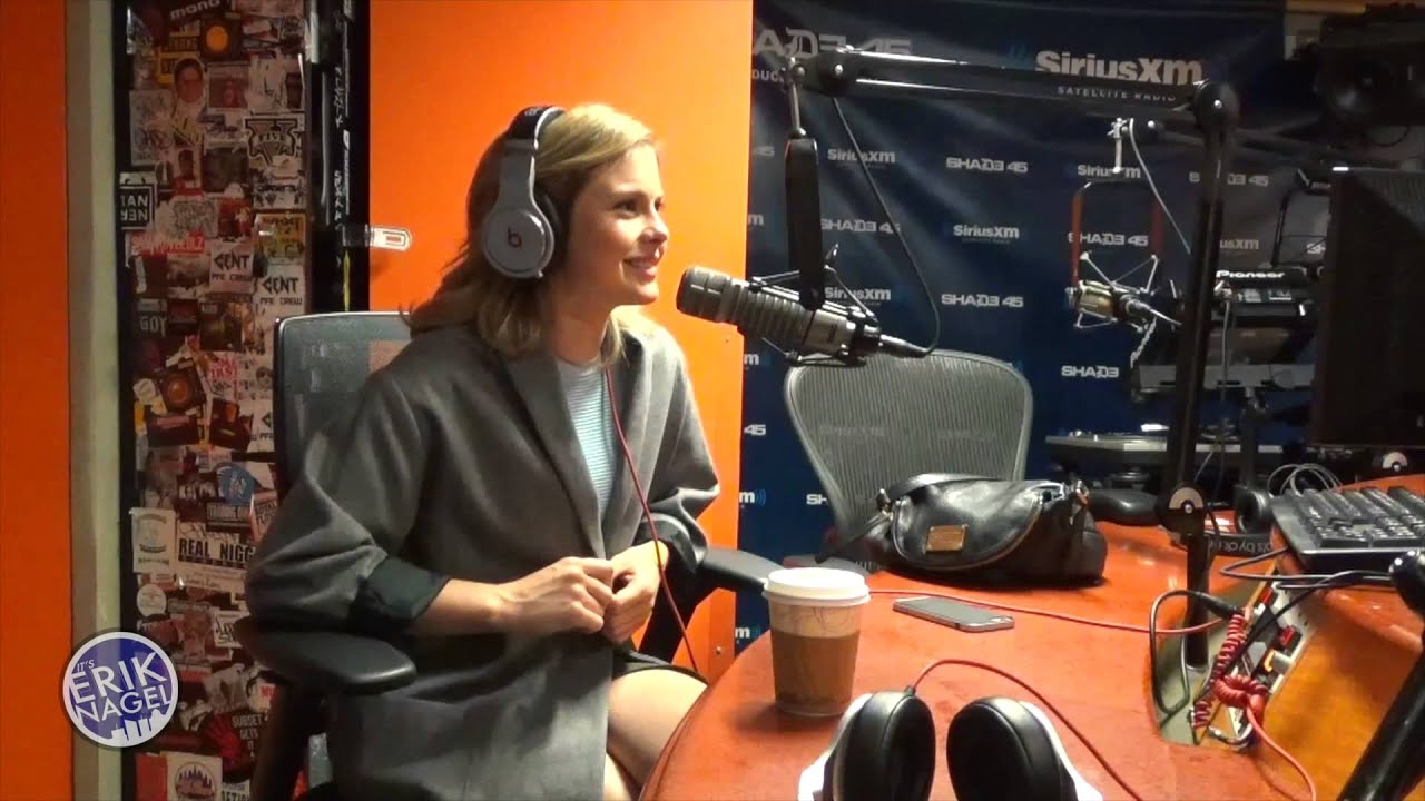 Rose McIver: MacGyver, Made Fun Of By Teachers, and Celebrities in New ...