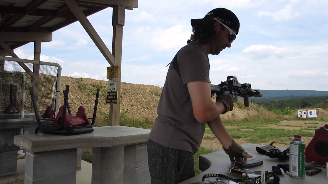 Mk18 SBR With and Without Surefire SOCOM 5.56 Suppressor. - YouTube