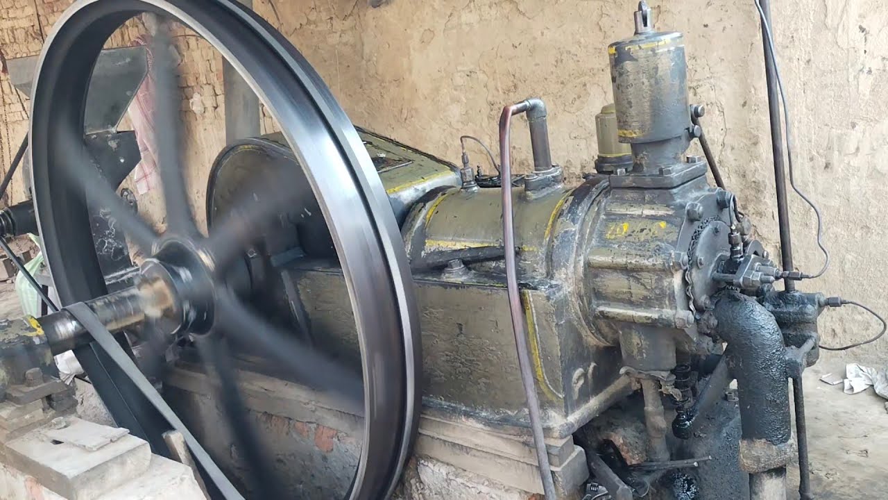 Amazing Starting 20HP Black Engine Working ON Cotton Cleaning Machine ...