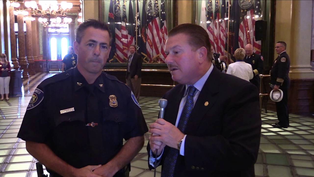 Rep. Peter Lucido invites Romeo Chief of Police to the state Capitol ...