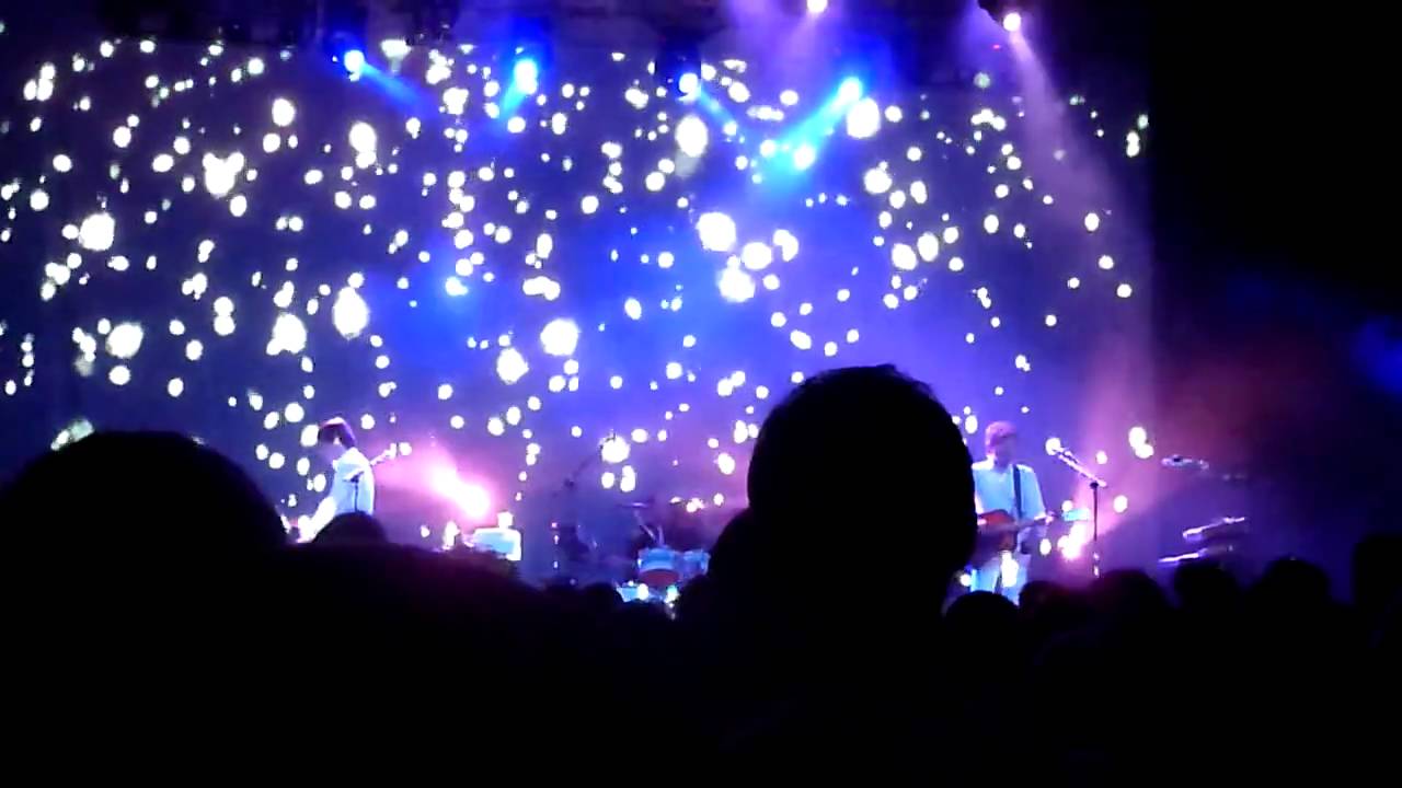 AIR (French band) live HMV Forum London 2010 (Radian) - YouTube