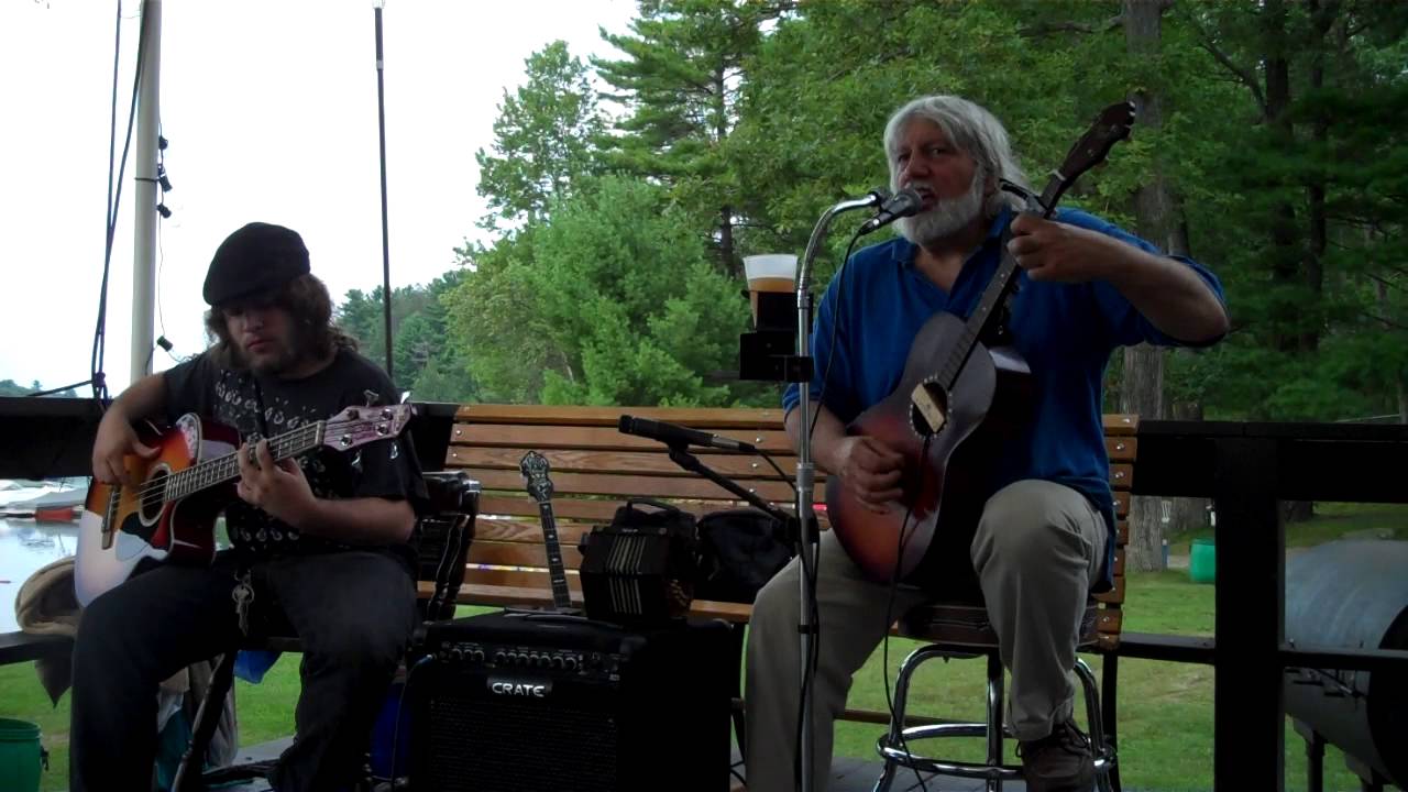 Wagon Wheel Don Banjo Smith on Tenor Guitar - YouTube