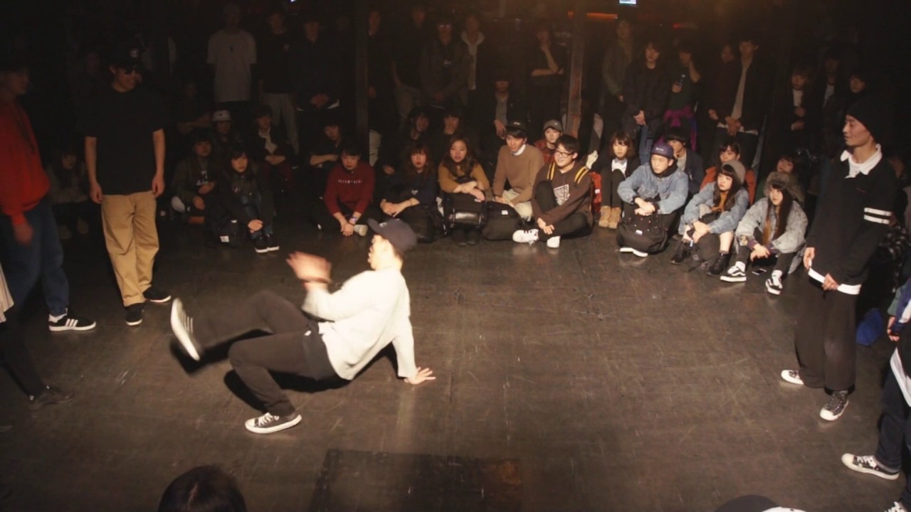 Movement vs 三銃Shit@予選6 TwilightTown35th FreeStyle 3on3 Battle - YouTube