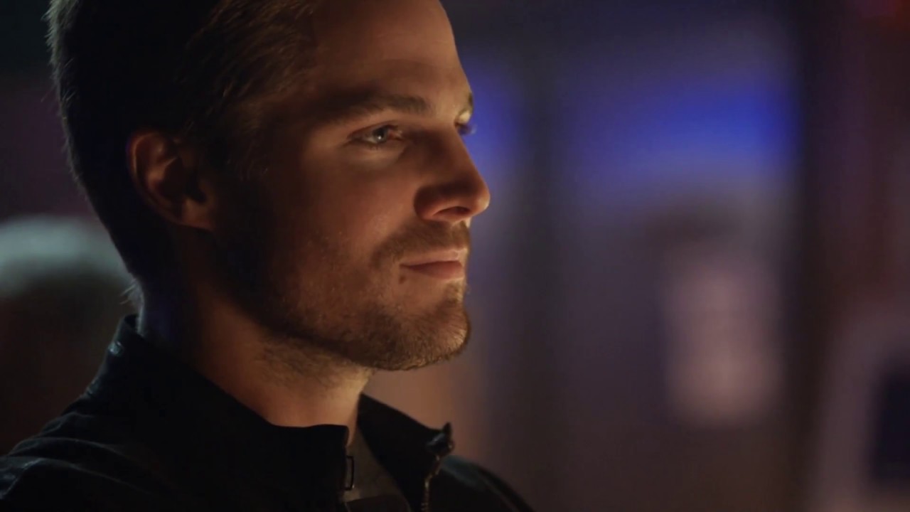 Arrow 1x06 - Oliver Offers a Job to Derek Reston - YouTube