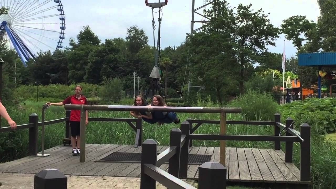Dagje mee naar... Walibi! - YouTube