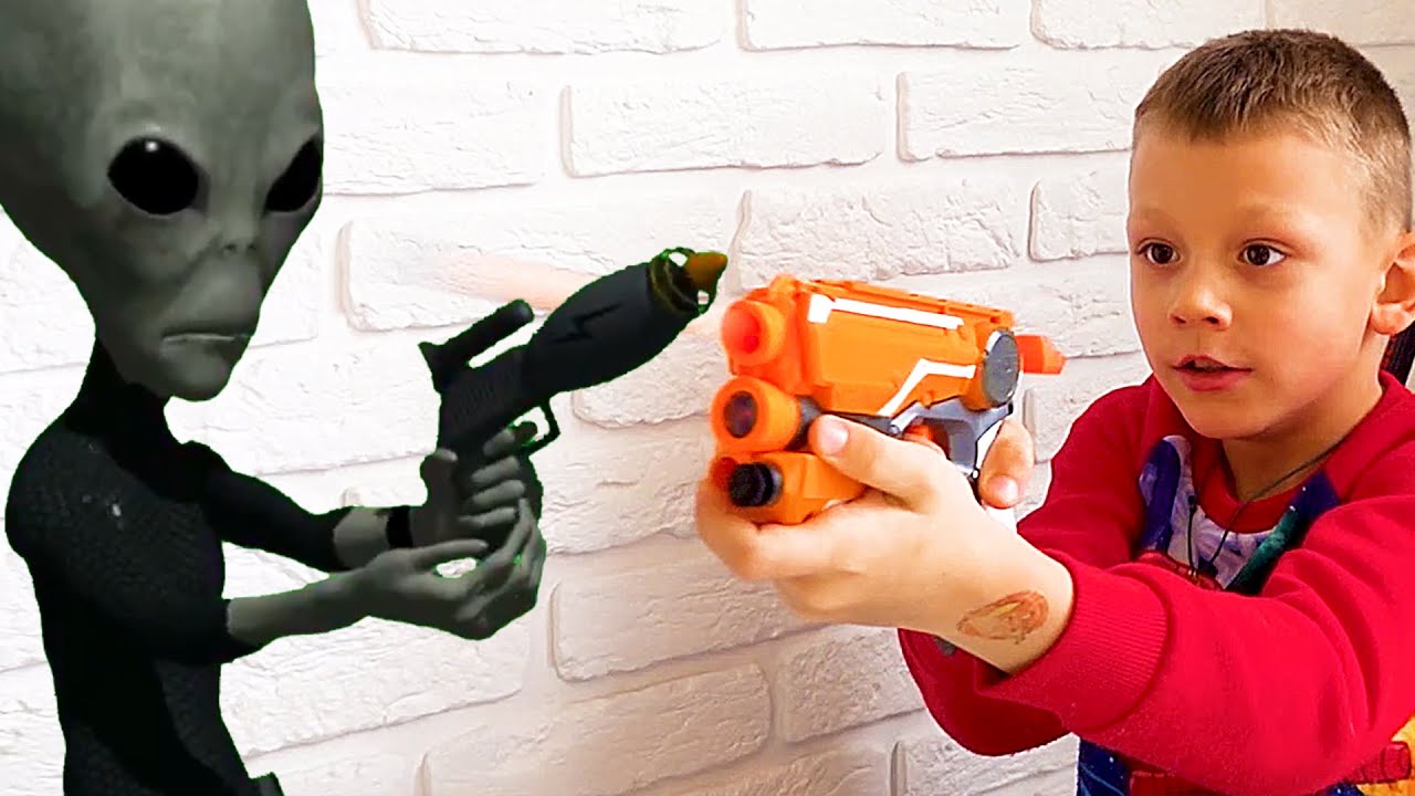 Nerf game Alien vs Slava and Ulya Нерф игра - YouTube