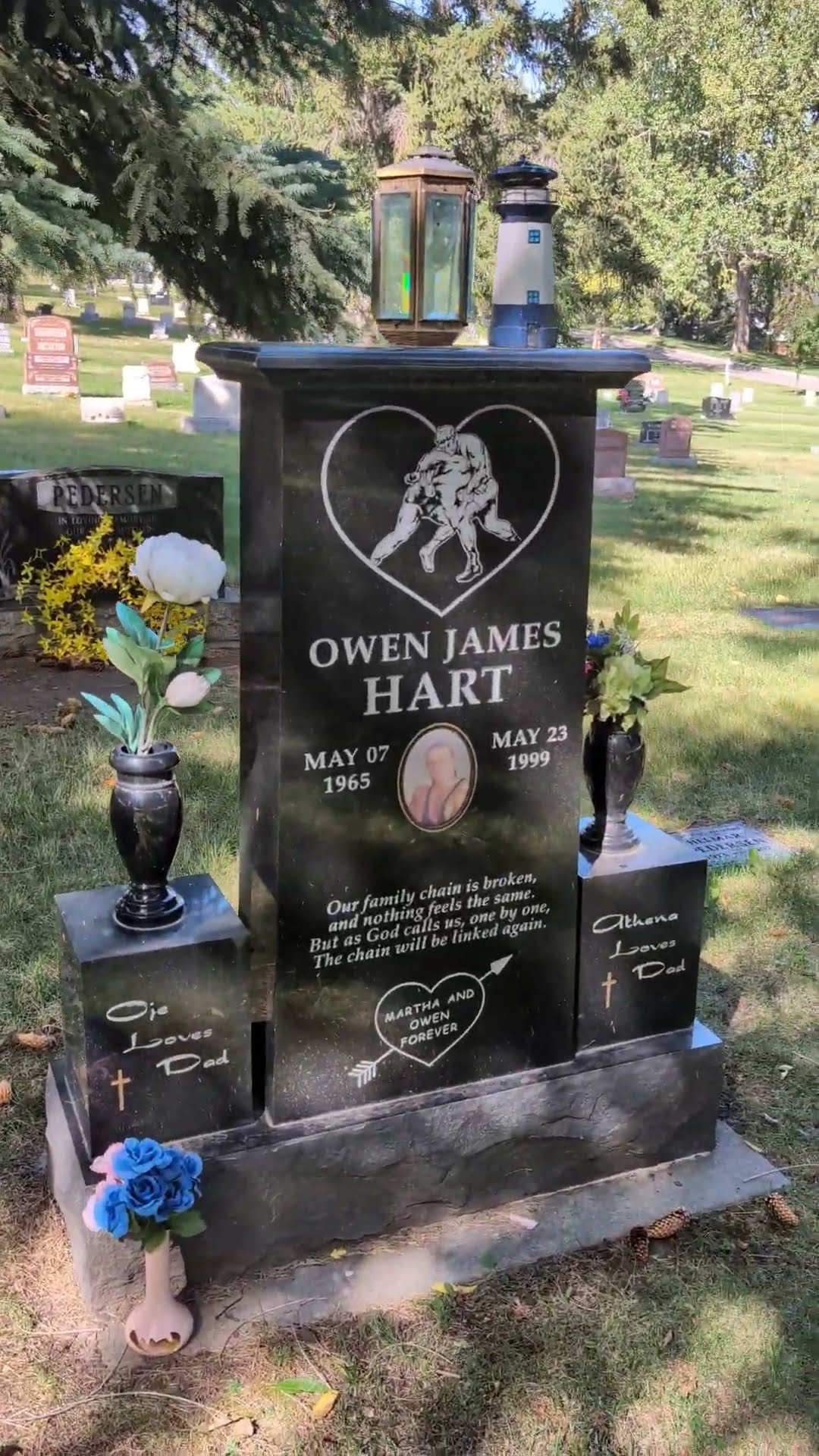 Owen Harts Grace.. Bret the hitman Harts brother - YouTube