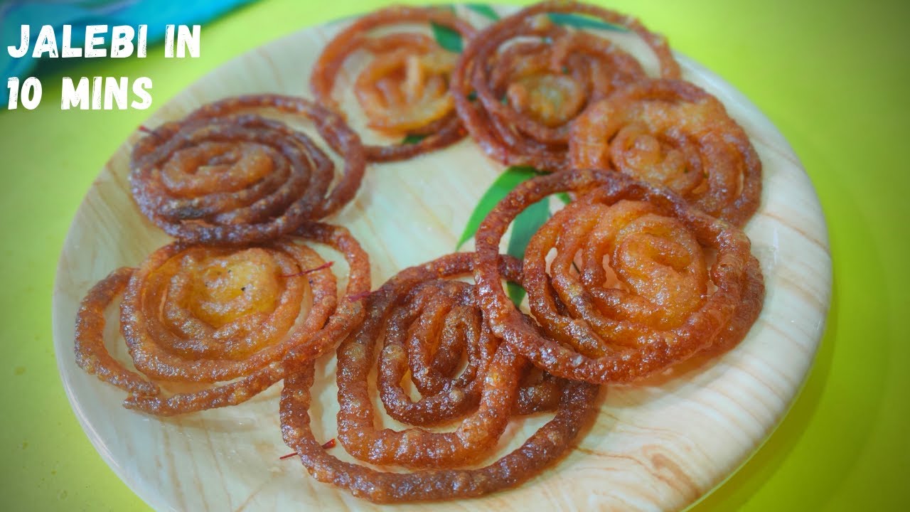 Jalebi/ 10 Minute Crispy Rasili Jalebi Recipe/ कम सामान में जलेबी की ...