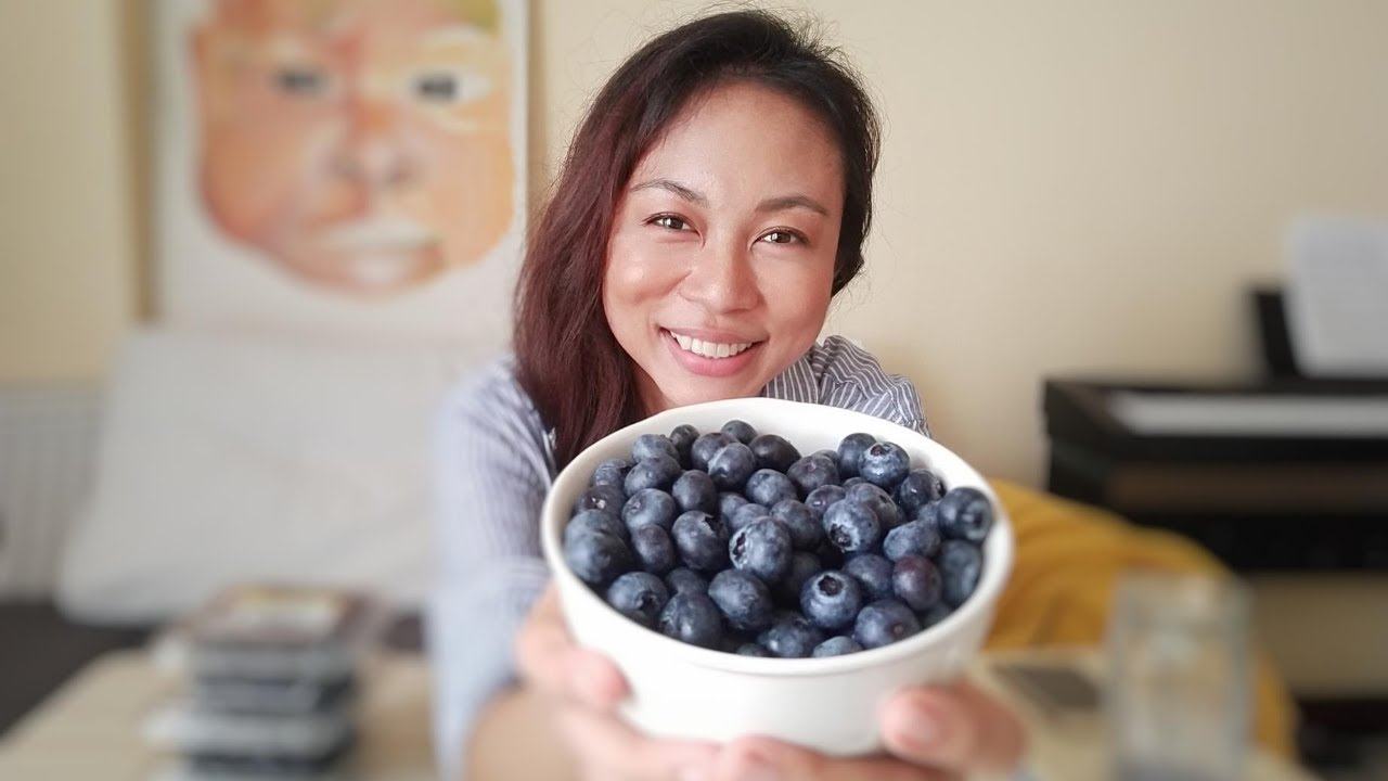 Blueberries Taste Test and Review! - YouTube