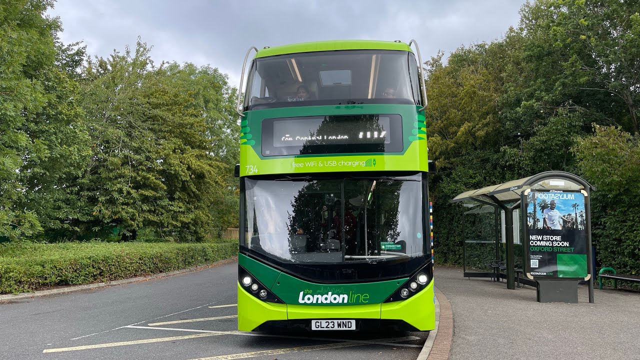 Reading Buses ADL Enviro400 City 734 (GL23WND) On Route 702 To London ...