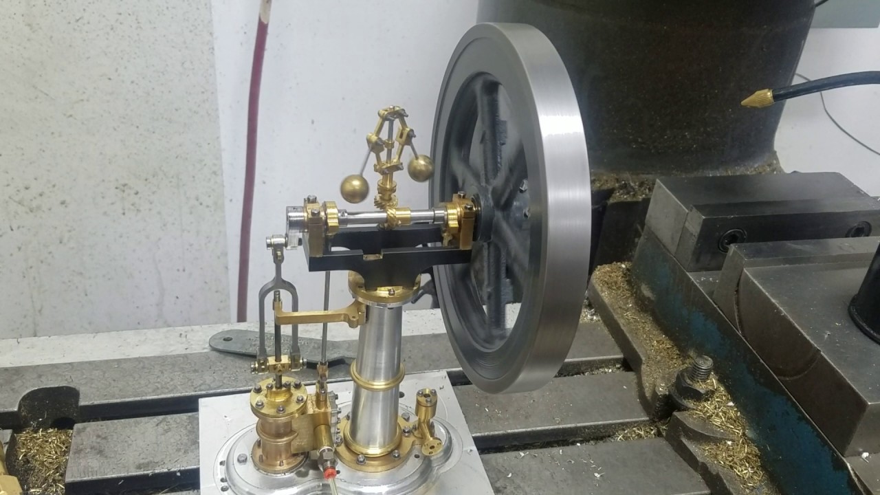 Benson Vertical Engine - first run - YouTube