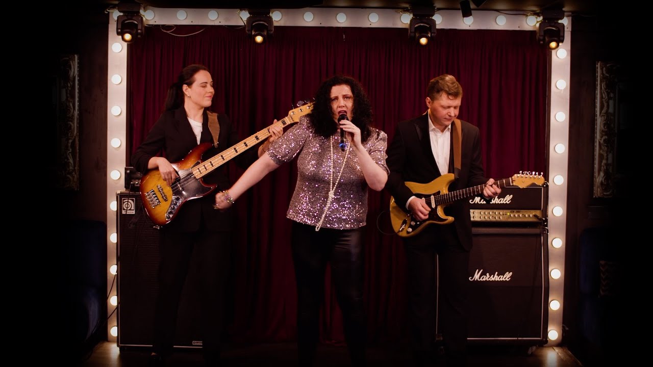 Pretty Cool Band | Covers Band | Nottinghamshire - YouTube