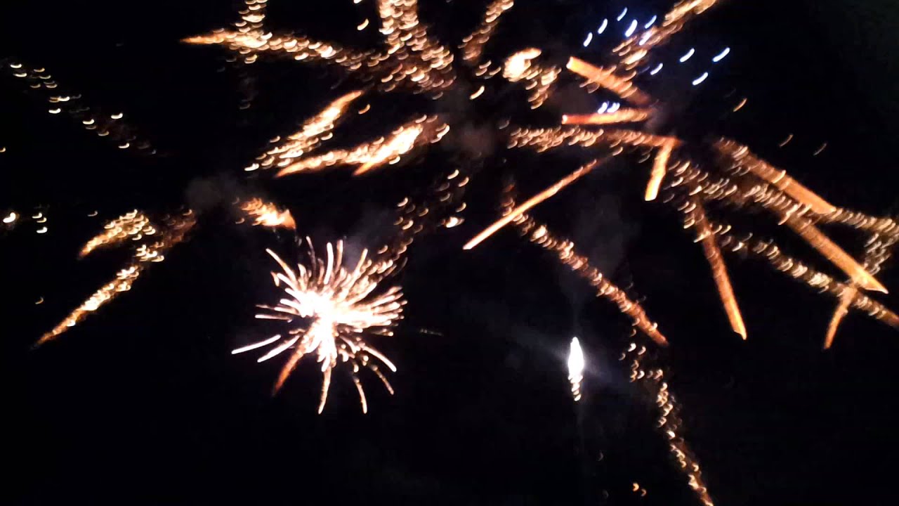 1 x Momentum and 1 x Heavy Duty - Epic Fireworks - YouTube