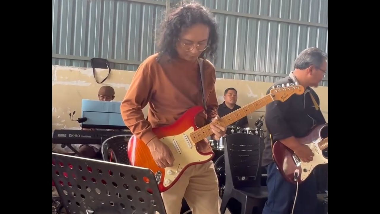 Untukmu Ibu - Along Exists & Teacher's Band feat. Nasry - YouTube