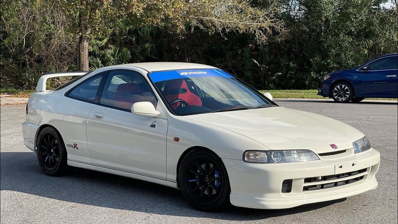 My first time driving a RHD Integra Type R SPOON PACKAGE! - YouTube