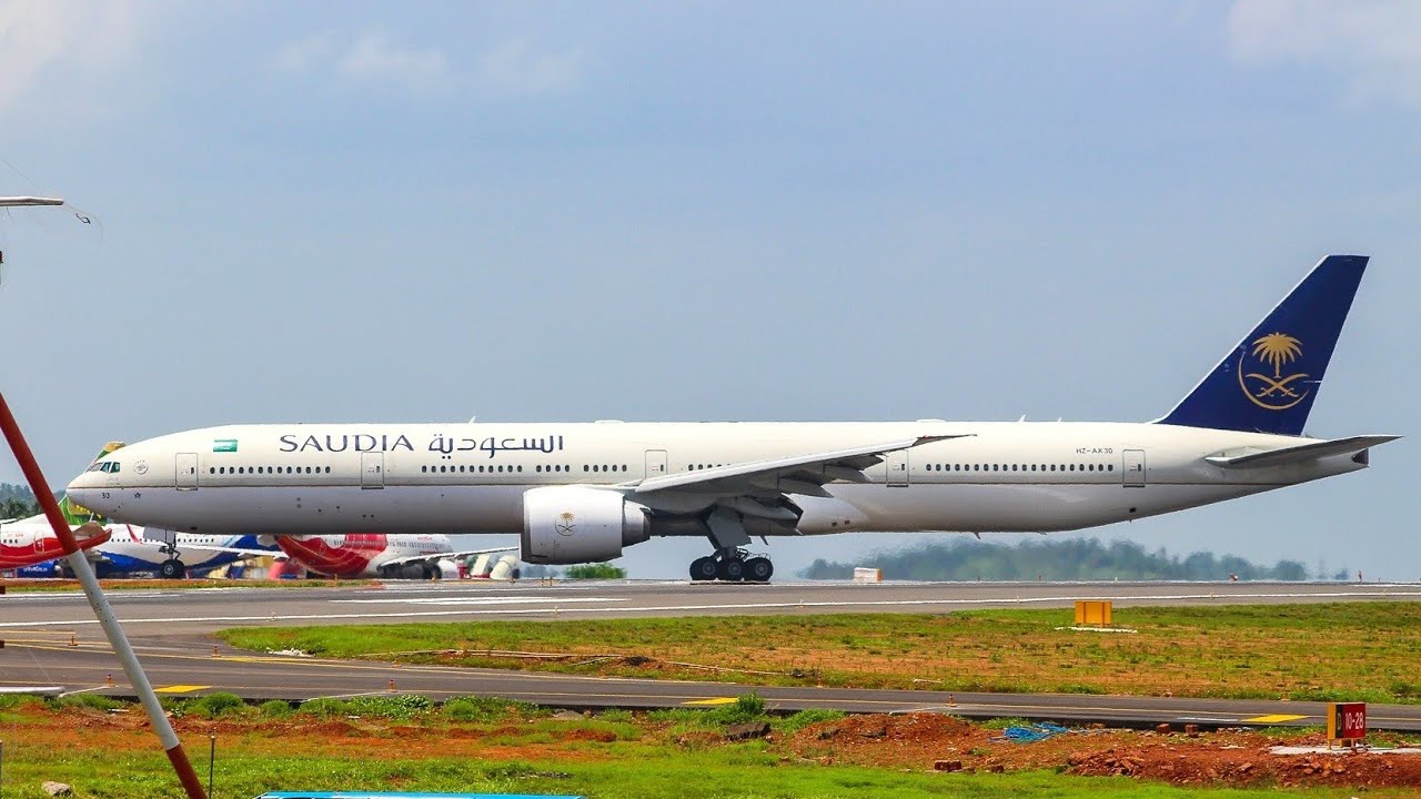 Saudi Arabian Airlines [Boeing 777-300ER] Landing And Takeoff At ...