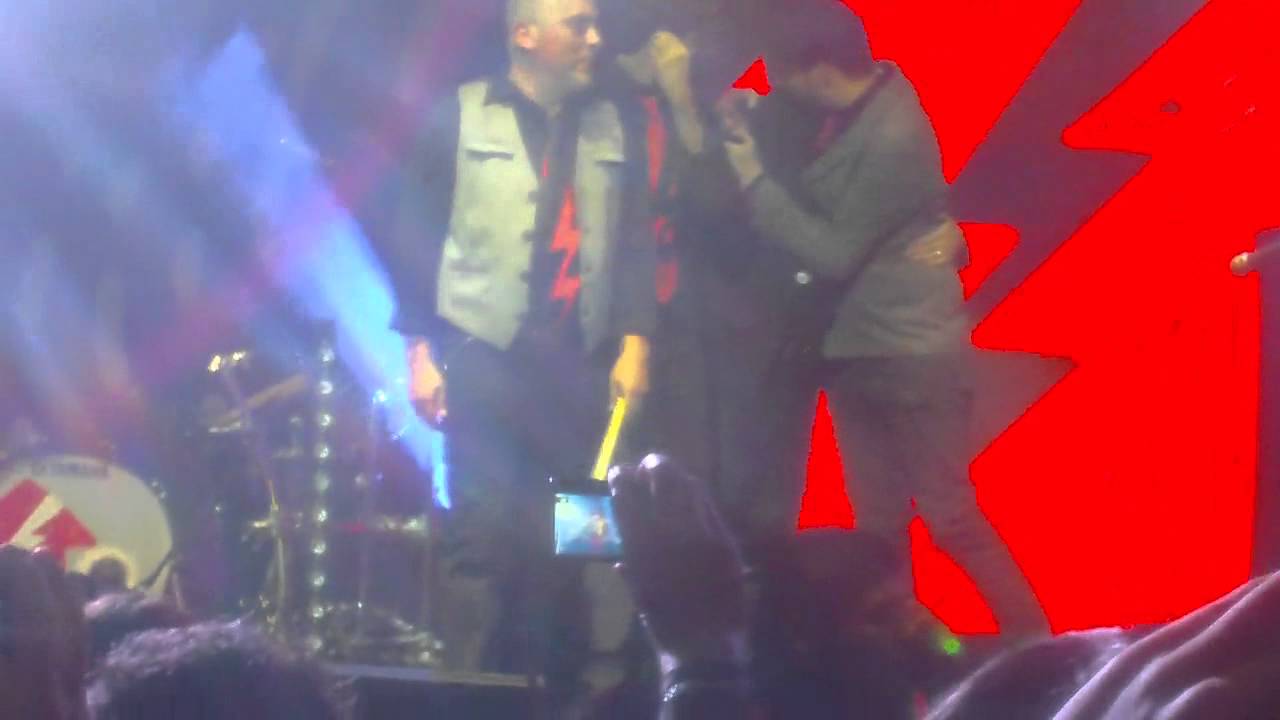 Fobia-Mariachi/ El Microbito, Fobiarama 6 en Plaza Condesa - YouTube