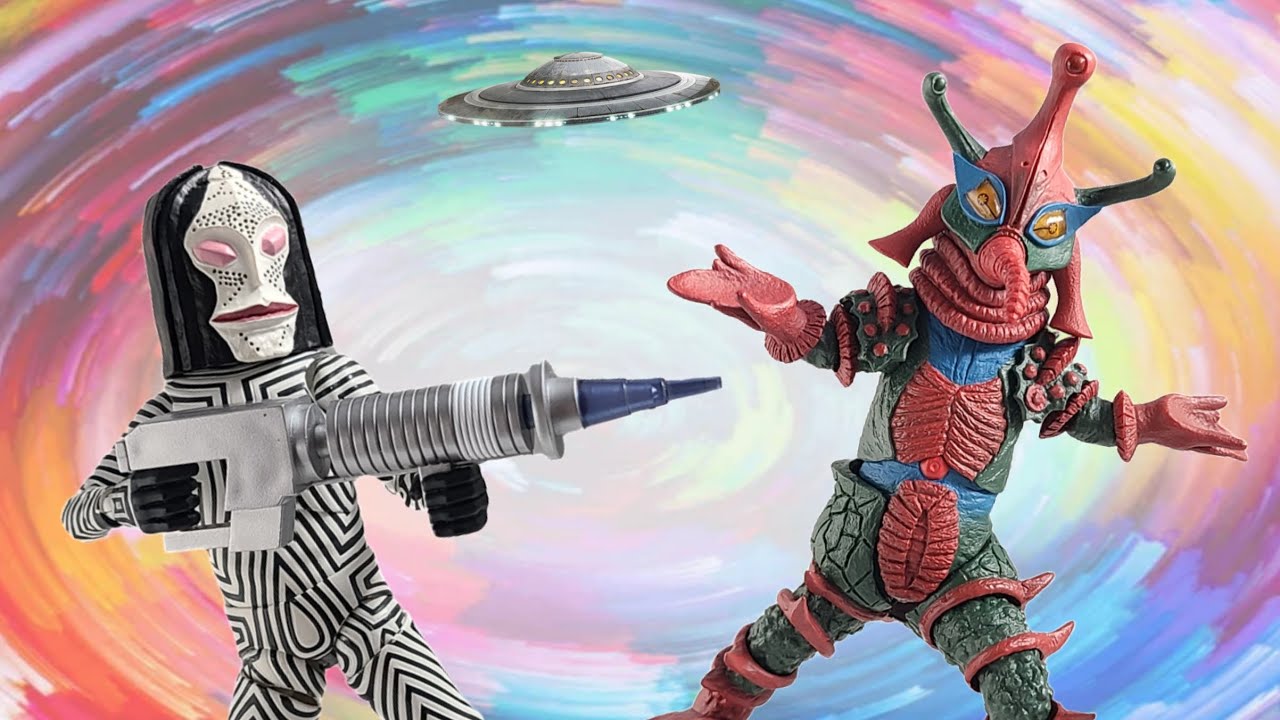 Dada vs. Alien Hipporito stop motion short. - YouTube