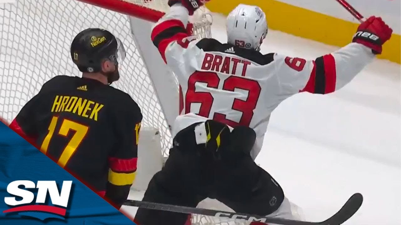 Devils' Bratt Puts Away Rebound To Score Go-Ahead Goal With 30 Seconds Left vs. Canucks - YouTube
