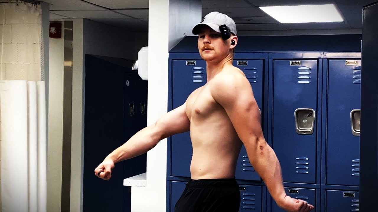 Ultra Bulk Day 45 - Shoulders - YouTube