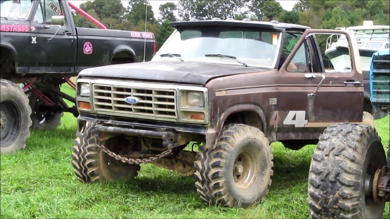 CHARLES FORD SHORT BED ,V8 , GRAND PRIX MUD TIRES - YouTube