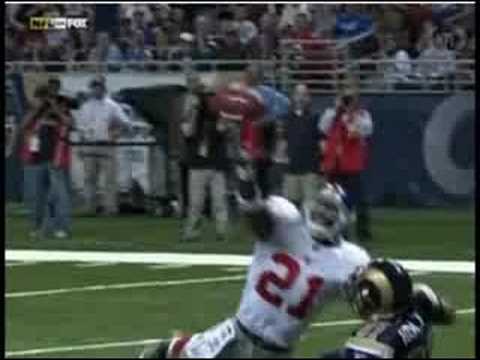 Torry Holt's Amazing Catch Over Kenny Phillips Giants v Rams - YouTube