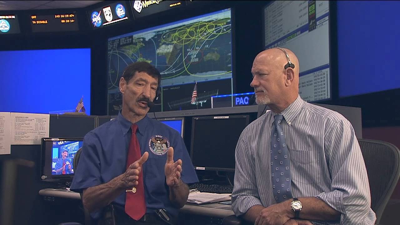 New Jersey Students Speak With Astronaut Mario Runco - YouTube