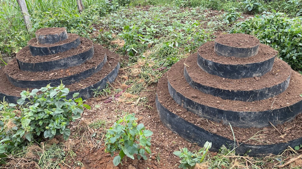 10. Making Multi Storey Gardens - YouTube